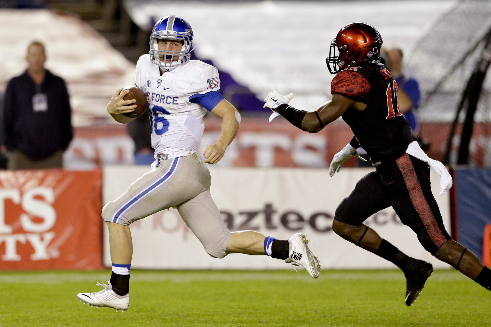 San Diego State defeats Air Force to claim Mountain West title