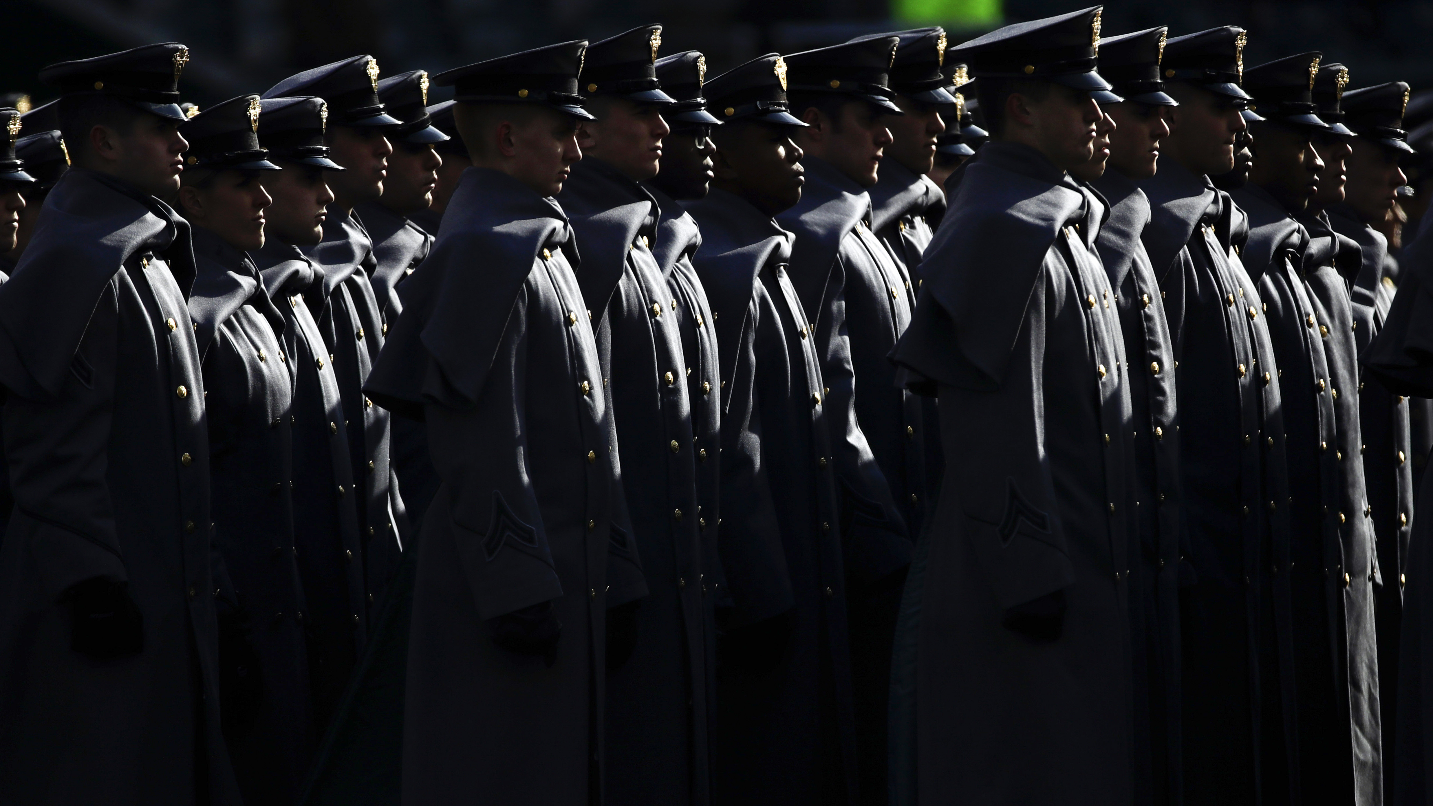 Army stifles Navy’s offense to win 3rd straight in historic rivalry
