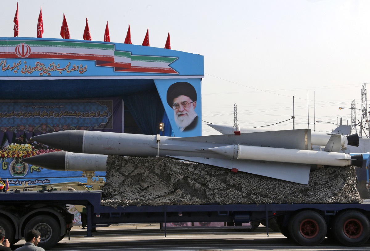 Mysterious Iranian missile on display in Army Day parade
