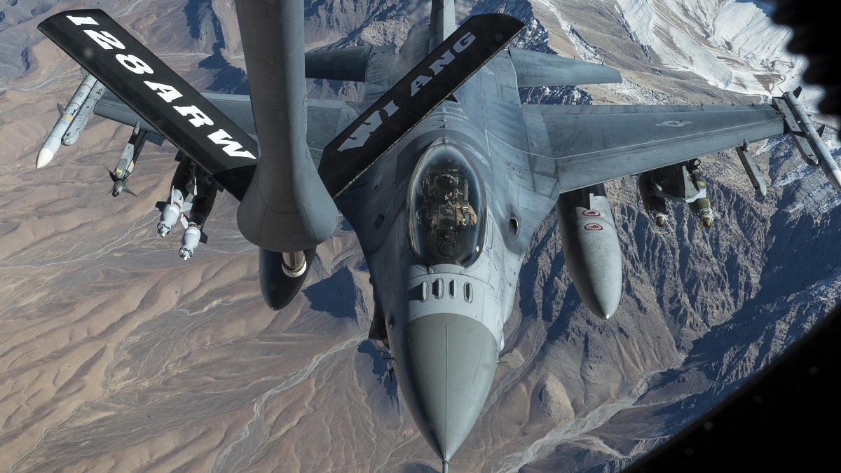 Lockheed keeps F-16 production line going with Bahrain deal