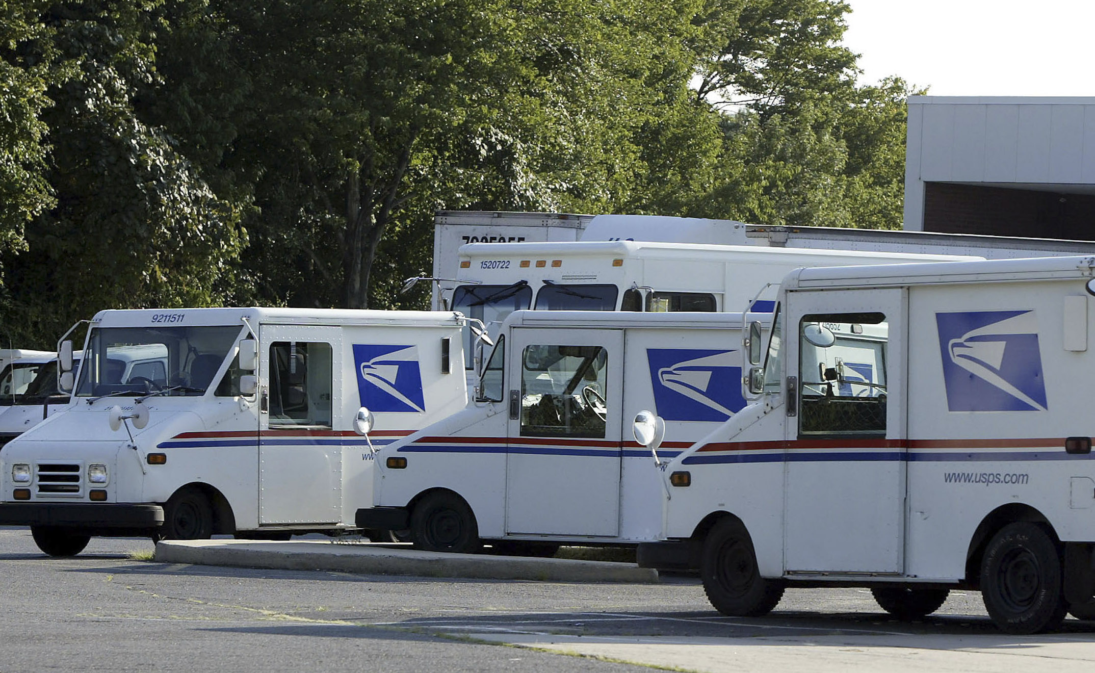 Postal Service Revenue Gain Allows limited Flexibility To Invest postal-service-revenue-gain-allows-limited-flexibility-to-invest